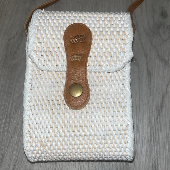 Francesca's Collections | Bags | Kiera Mimi Ratan Cell Phone Carrier ...